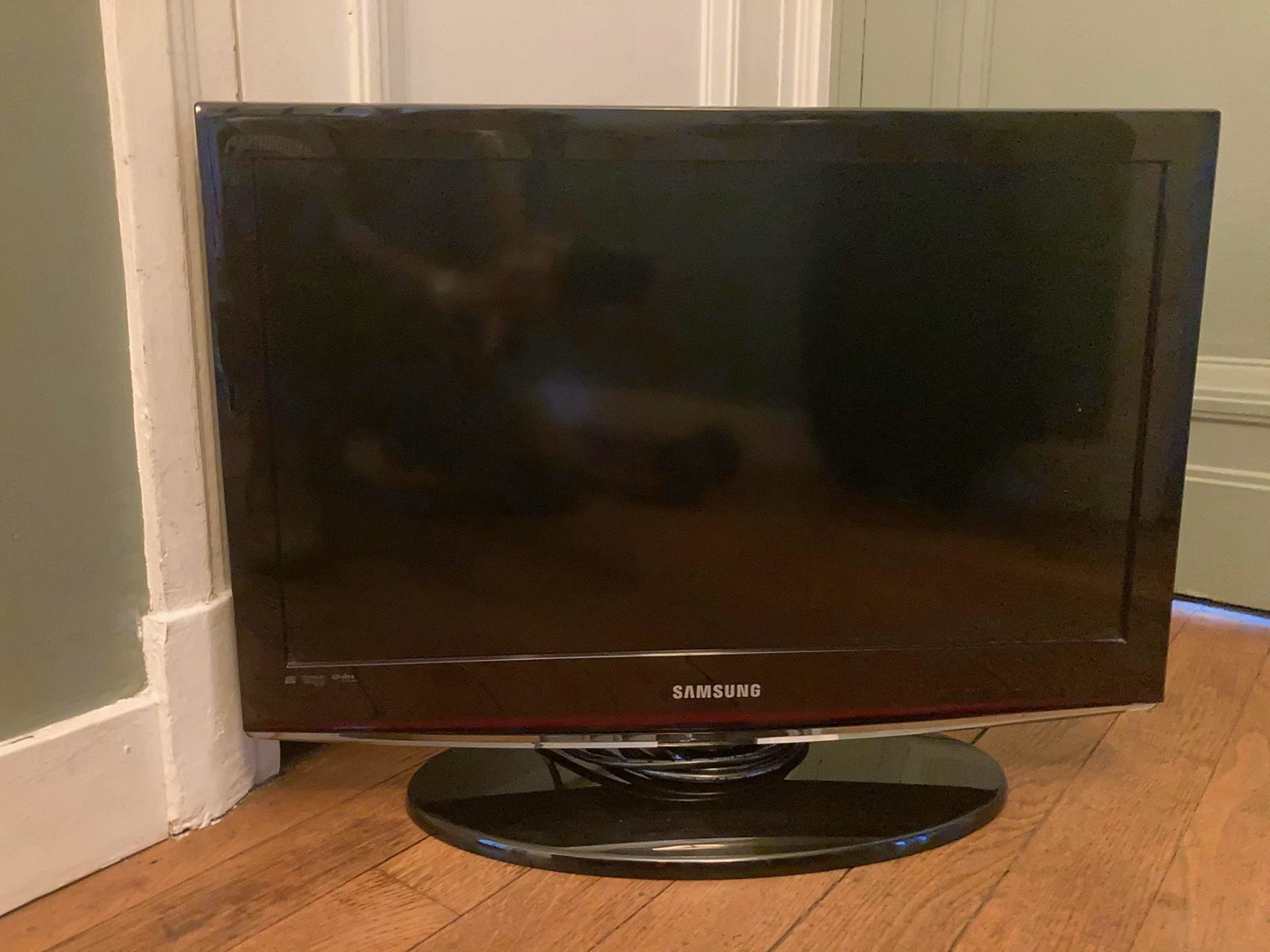 Vends T l vision Samsung Diagonale 65 Cm TB tat Sur Gens De Confiance Vends T l vision Samsung Diagonale 65 Cm TB tat Sur Gens De Confiance